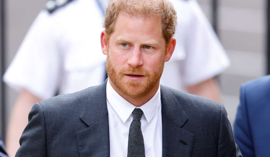 Prince Harry Set To Visit UK Alone!
